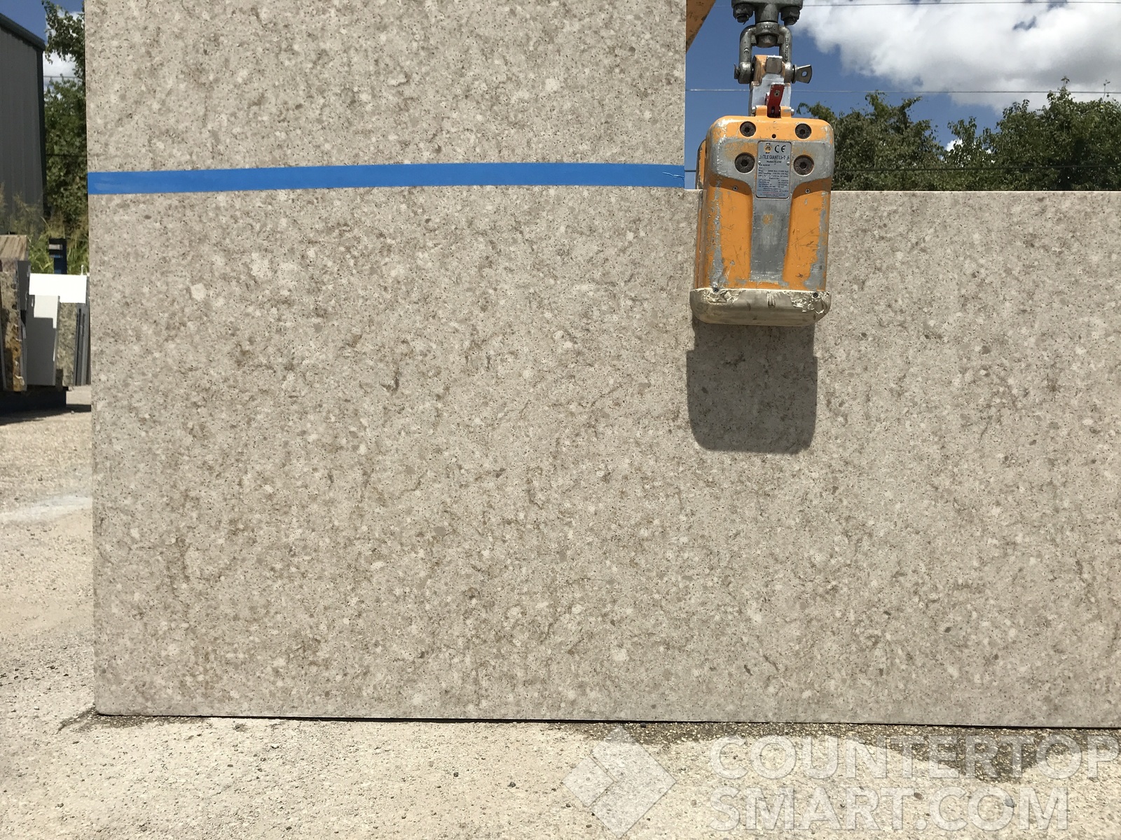 48% off your perfect Quartz (Engineered) Silestone Quasar countertop ...