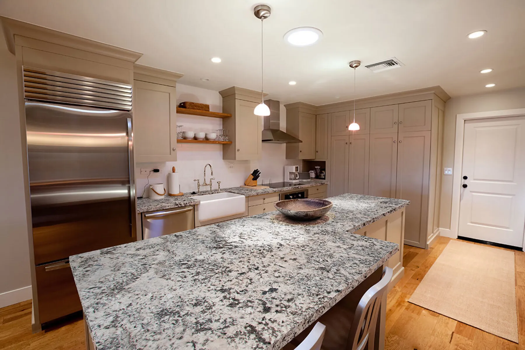 Compare Oyster White Granite Countertop Prices - Austin, TX