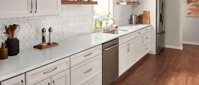 Buy Q Quartz Carrara Miksa Quartz Full Slabs Online | CountertopSmart